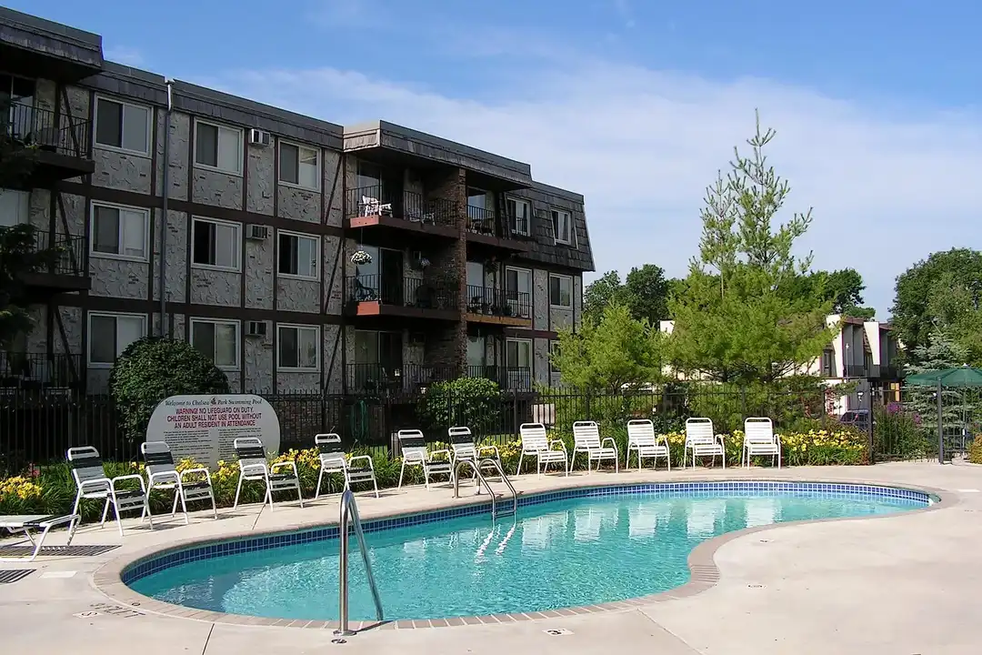 Chelsea Park - 4200 45th Ave N - Robbinsdale, MN | Rent.