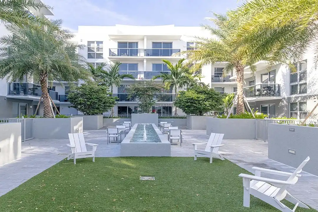 Emera Port Royale - 3333 Port Royale Dr S - Fort Lauderdale, FL | Rent.
