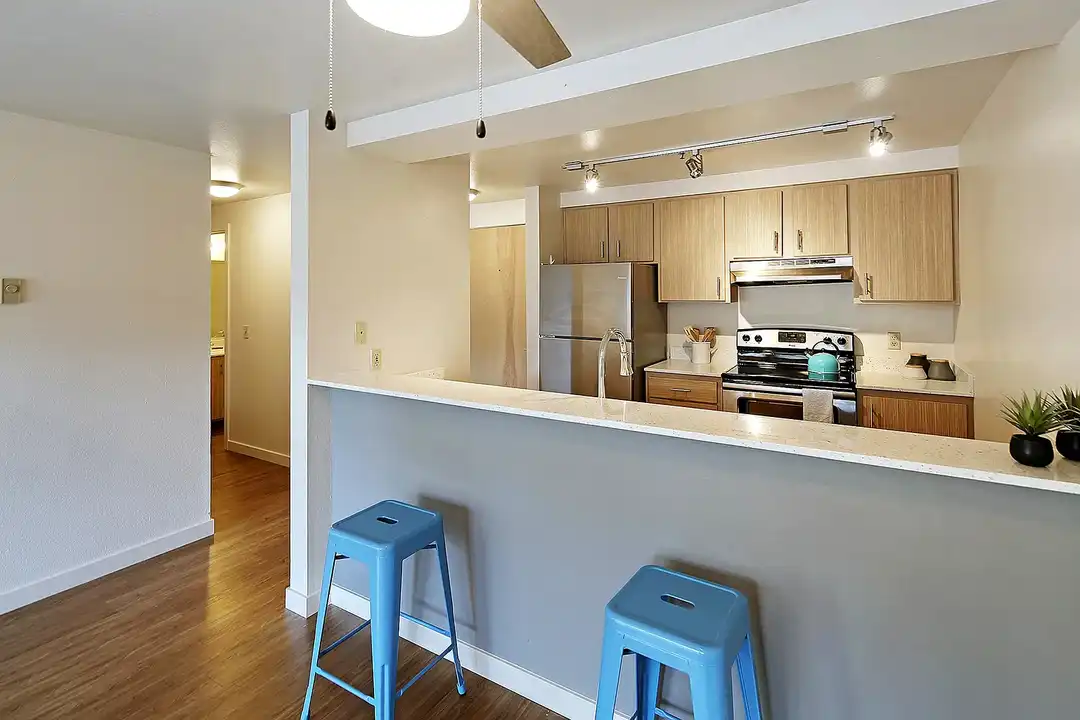 Townside Flats - 7910 170th Pl NE - Redmond, WA | Rent.