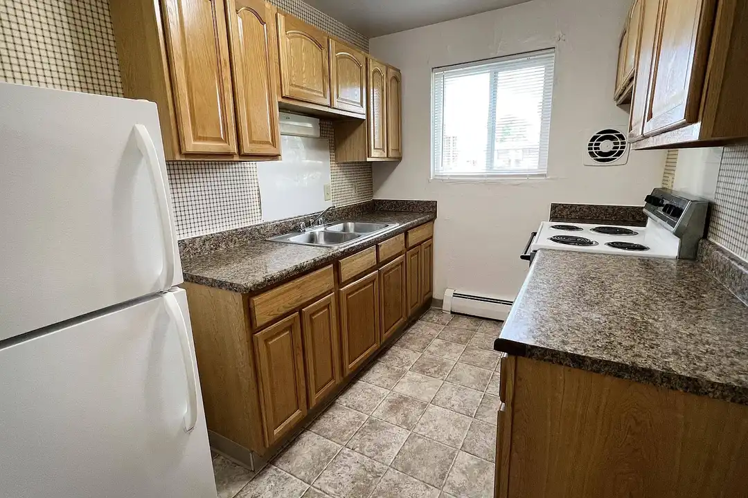 Forest Park Apartments - 580 Dewdrop Cir - Forest Park, OH | Rent.