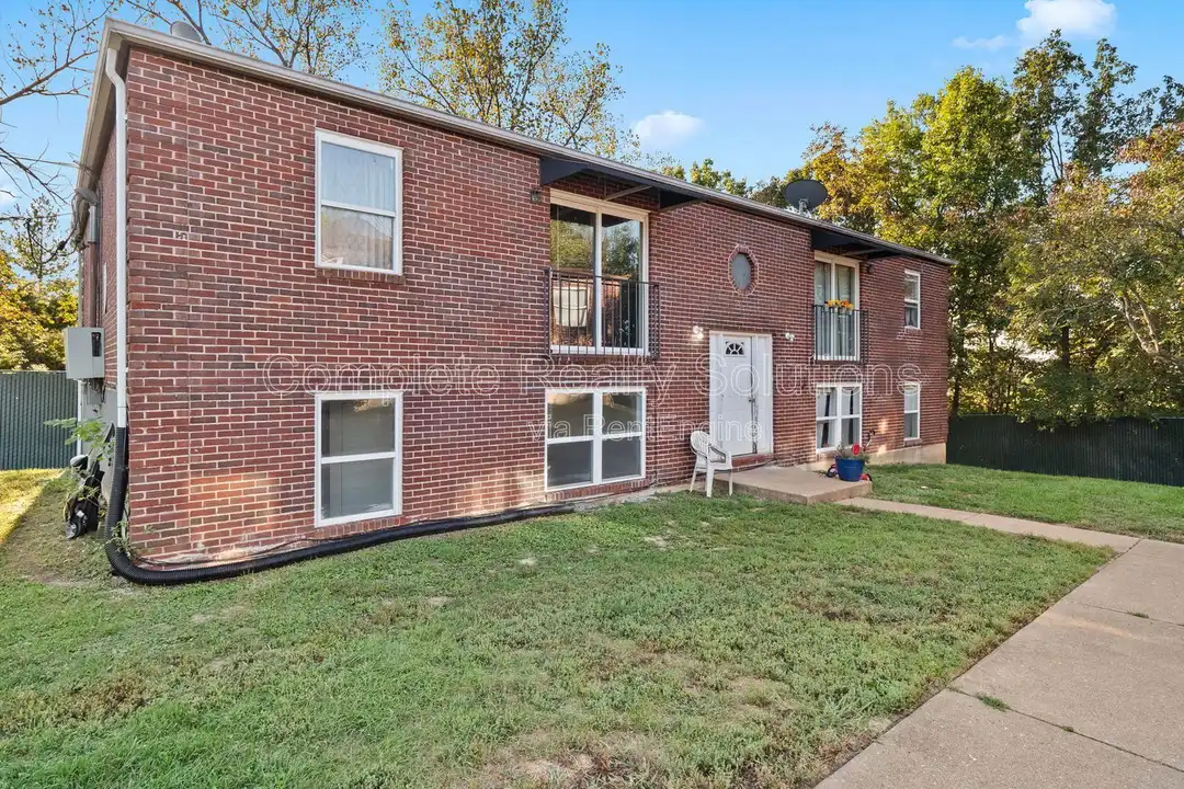 334 Mt Everest Dr unit C - Fenton, MO | Rent.