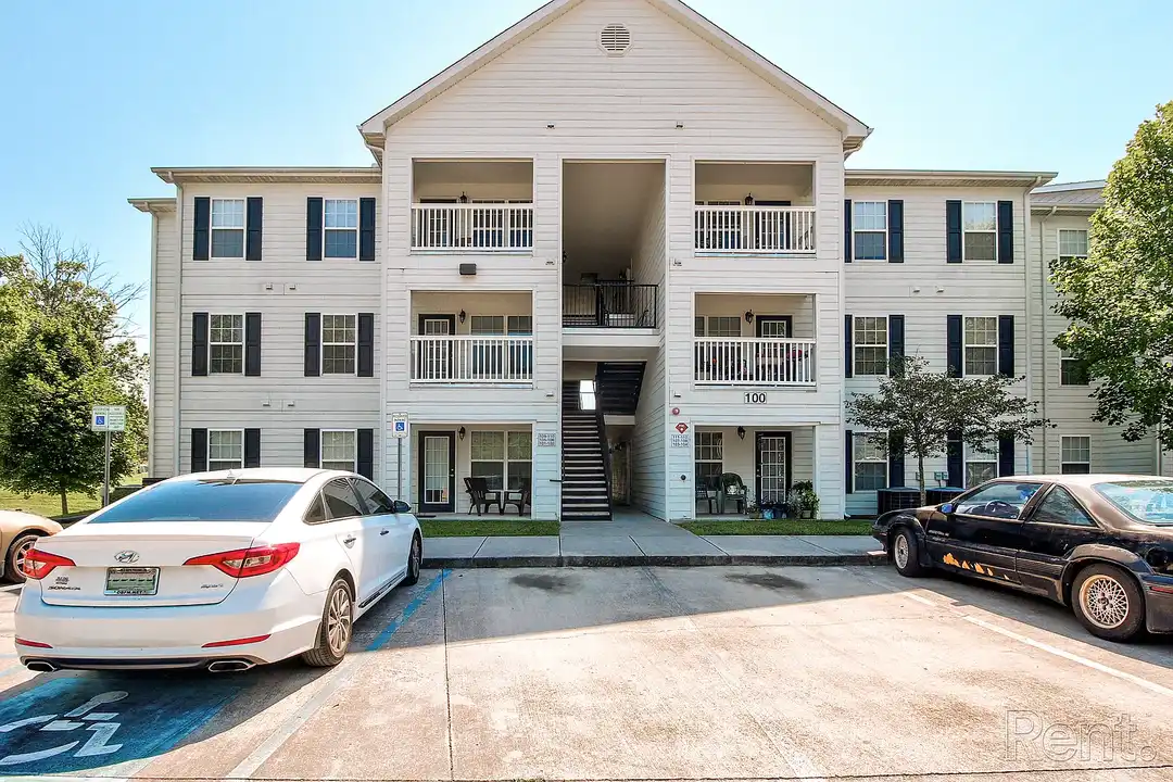 Hallmark at Oak Ridge Apartments - 500 Tuskegee Dr - Oak Ridge, TN | Rent.