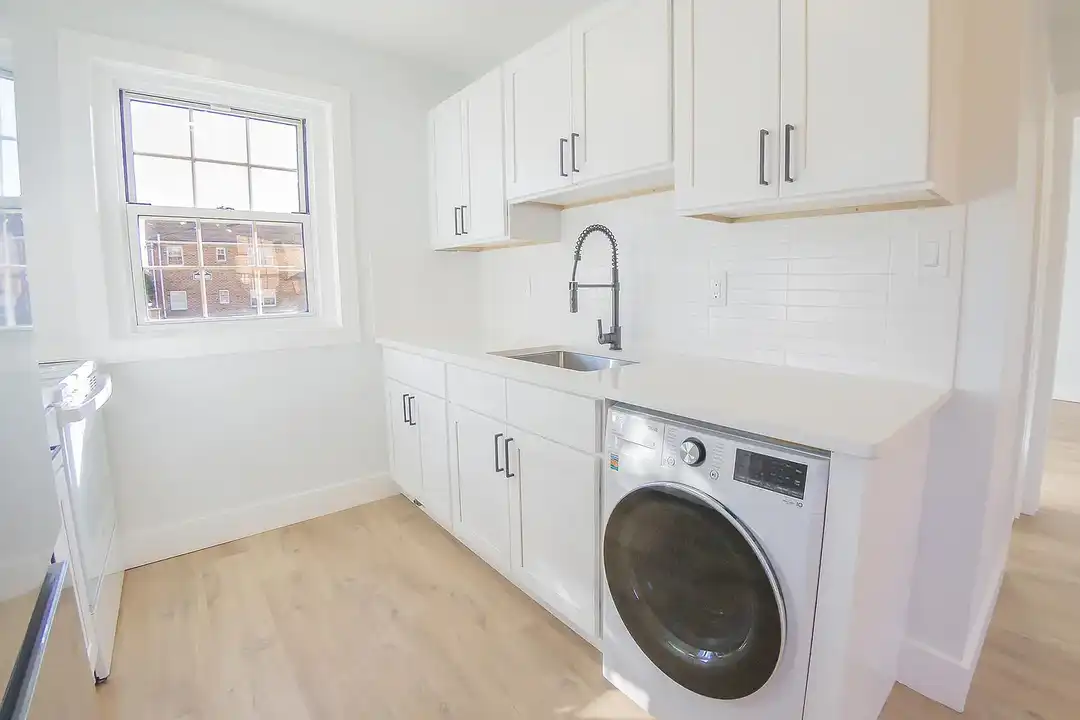 Clinton Village - 101 W Main St - Clinton, NJ | Rent.