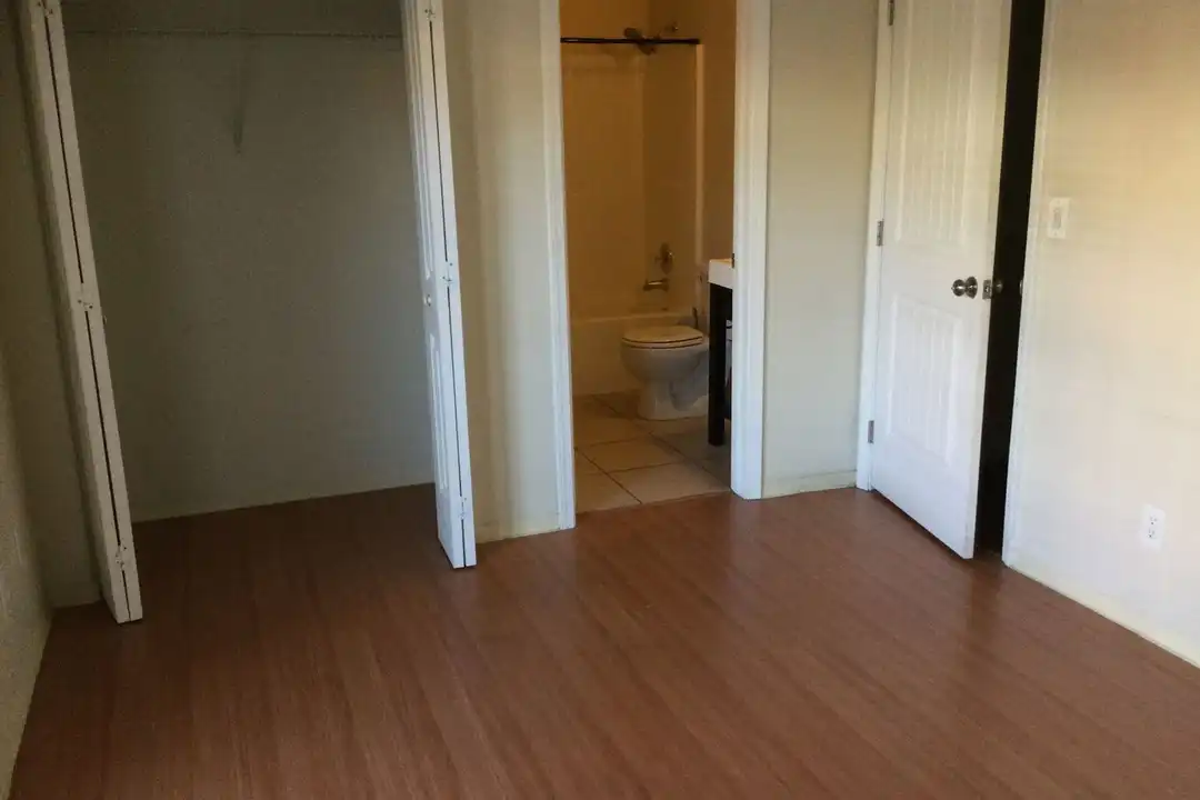 400 University Terrace unit A2 - Reno, NV | Rent.