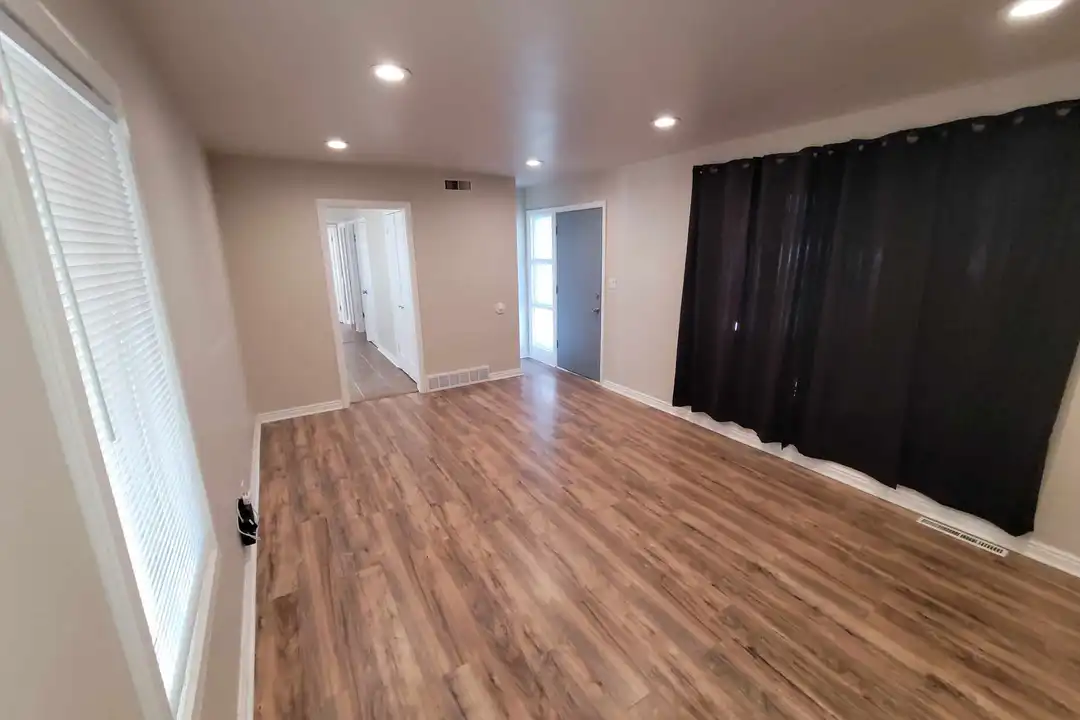 5580 S 4270 W - Salt Lake City, UT | Rent.