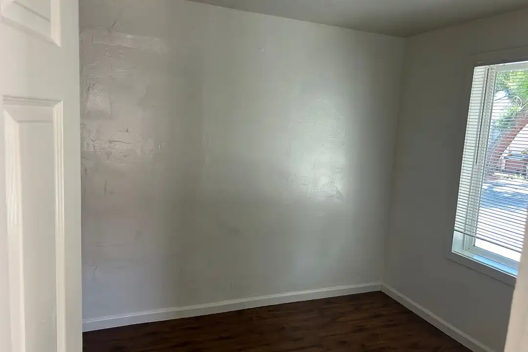 235 E Coolidge Ave unit Unit #5 - Modesto, CA | Rent.