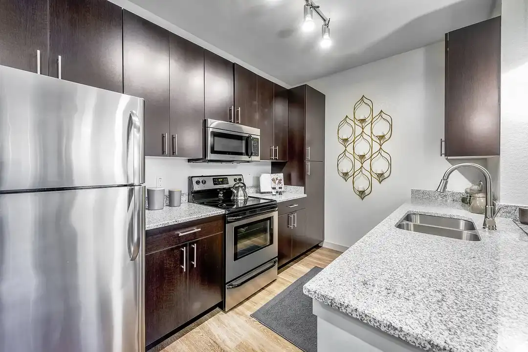 Peridot Palms - 10601 Gandy Blvd N - Saint Petersburg, FL | Rent.