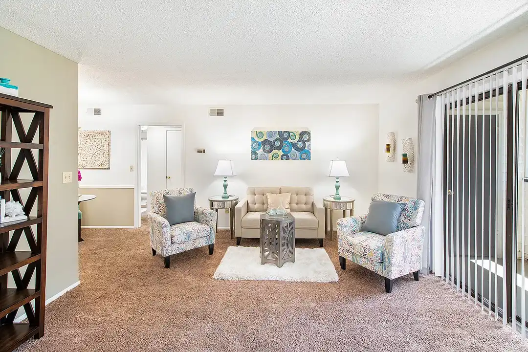 MAA Howell Commons - 150 Howell Cir - Greenville, SC | Rent.