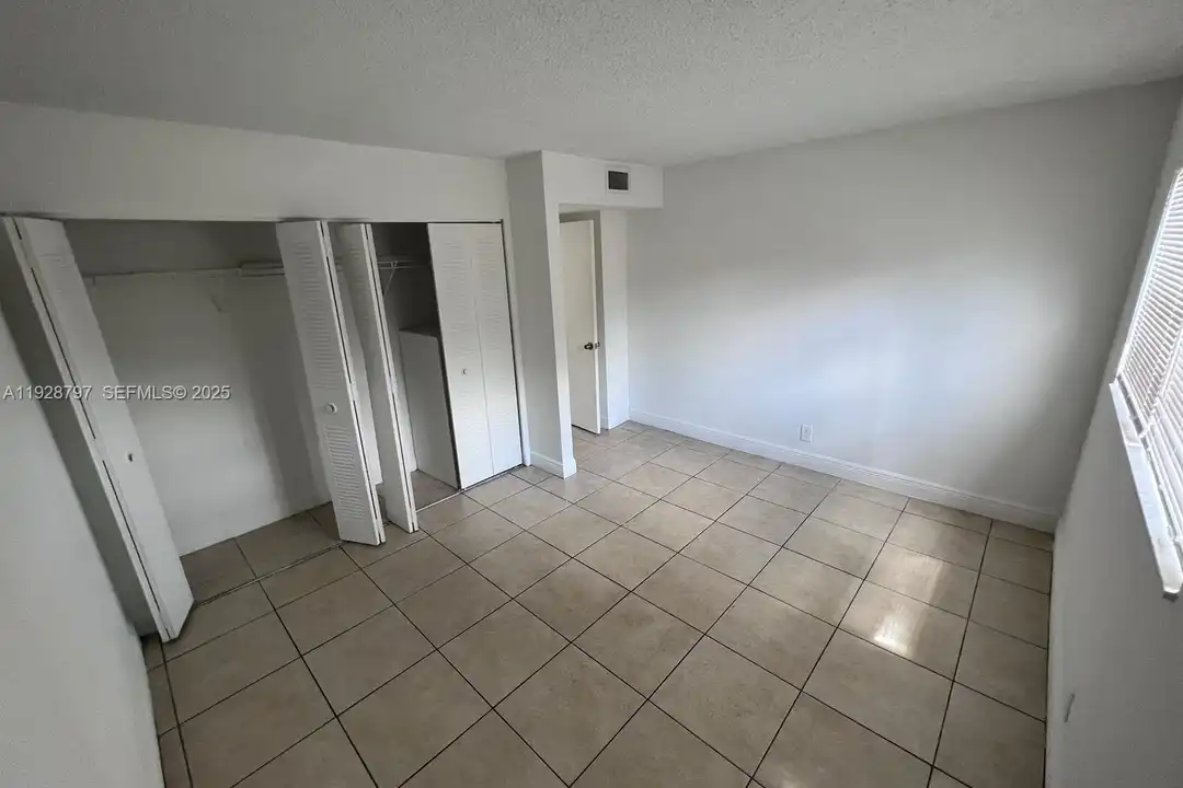 4431 Treehouse Ln unit 4431G - Tamarac, FL | Rent.