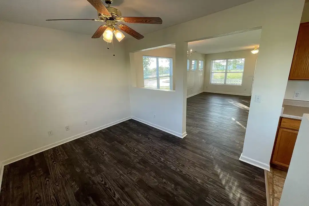 Rising View - 3116 Lockbourne Dr - Bellevue, NE | Rent.