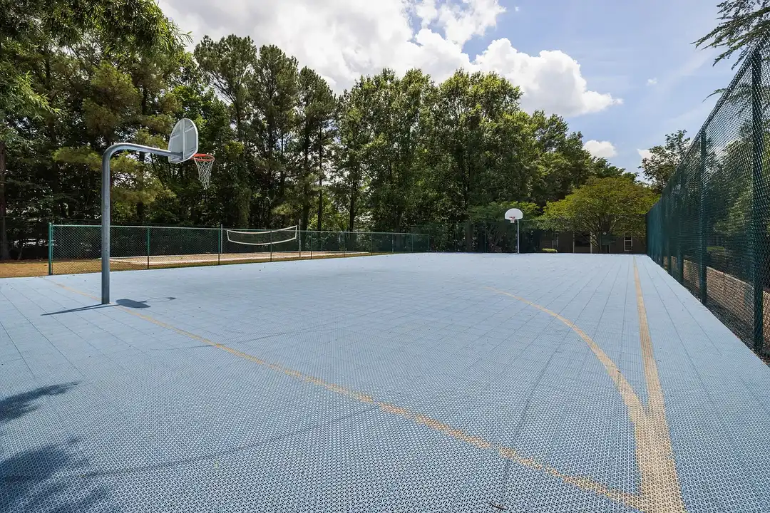 Sunstone Apartments - 208 Conner Dr - Chapel Hill, NC | Rent.