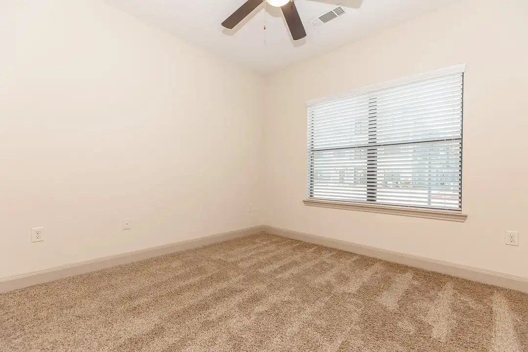 Alexis Apartments - 4604 Cypresswood Dr - Spring, TX | Rent.
