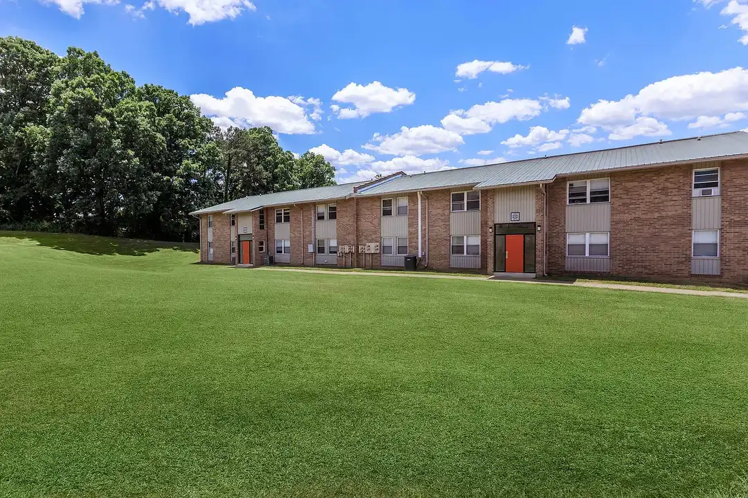 Bridgewater Retreat Apartments - 1920 Bowater Dr - Kingsport, TN | Rent.