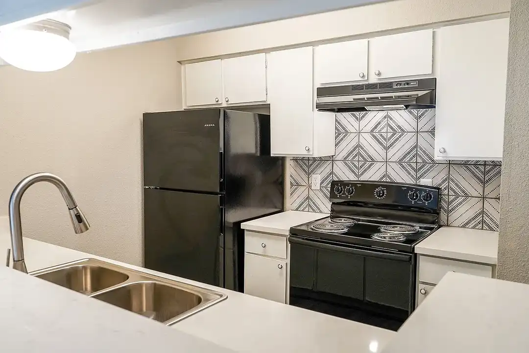 Windsor Manor - 6425 Westheimer Rd - Houston, TX | Rent.