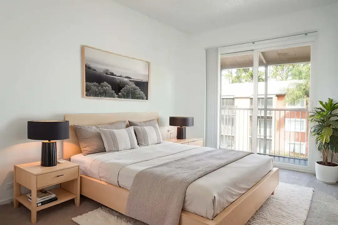 Monterey Lake - 6701 Westwood Blvd - Orlando, FL | Rent.