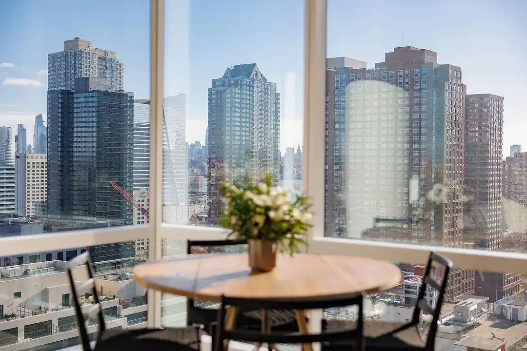 The Hendrix - 180 Morgan St - Jersey City, NJ | Rent.