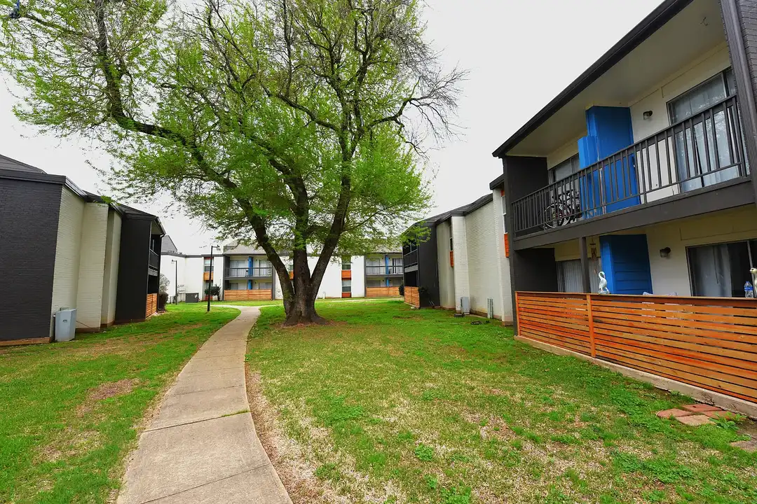 Flats on Youree - 9050 Youree Dr - Shreveport, LA | Rent.