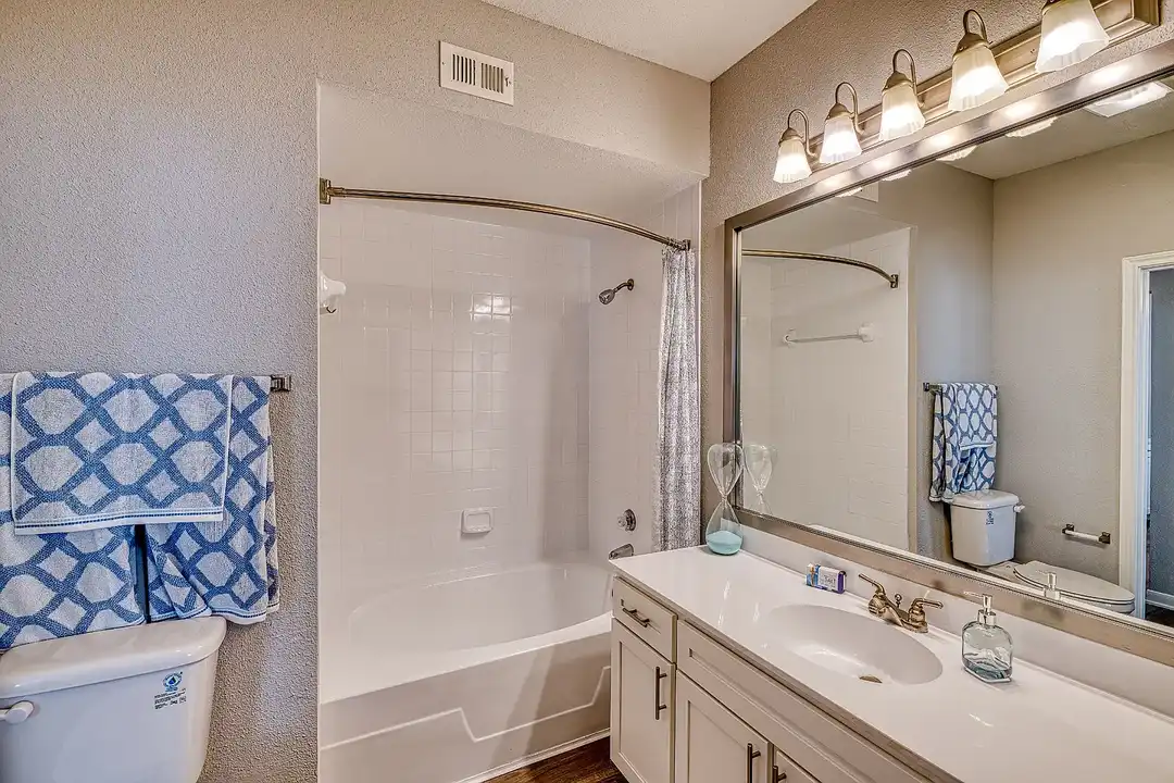 The Carlton - 3805 W Alabama St - Houston, TX | Rent.