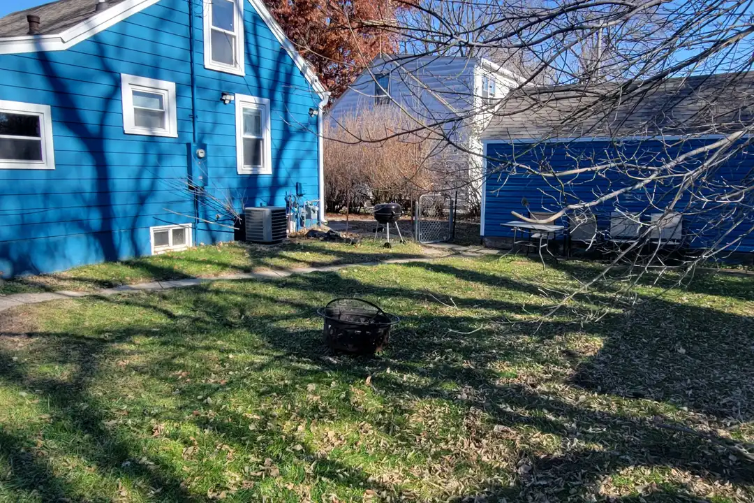 922 6th St - Ames, IA | Rent.