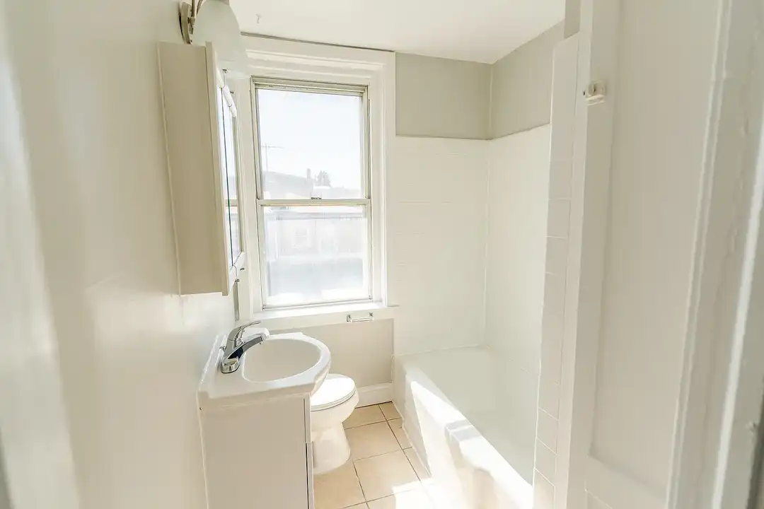 MAP Bridgeport Apartments - 408 Grove St - Bridgeport, PA | Rent.