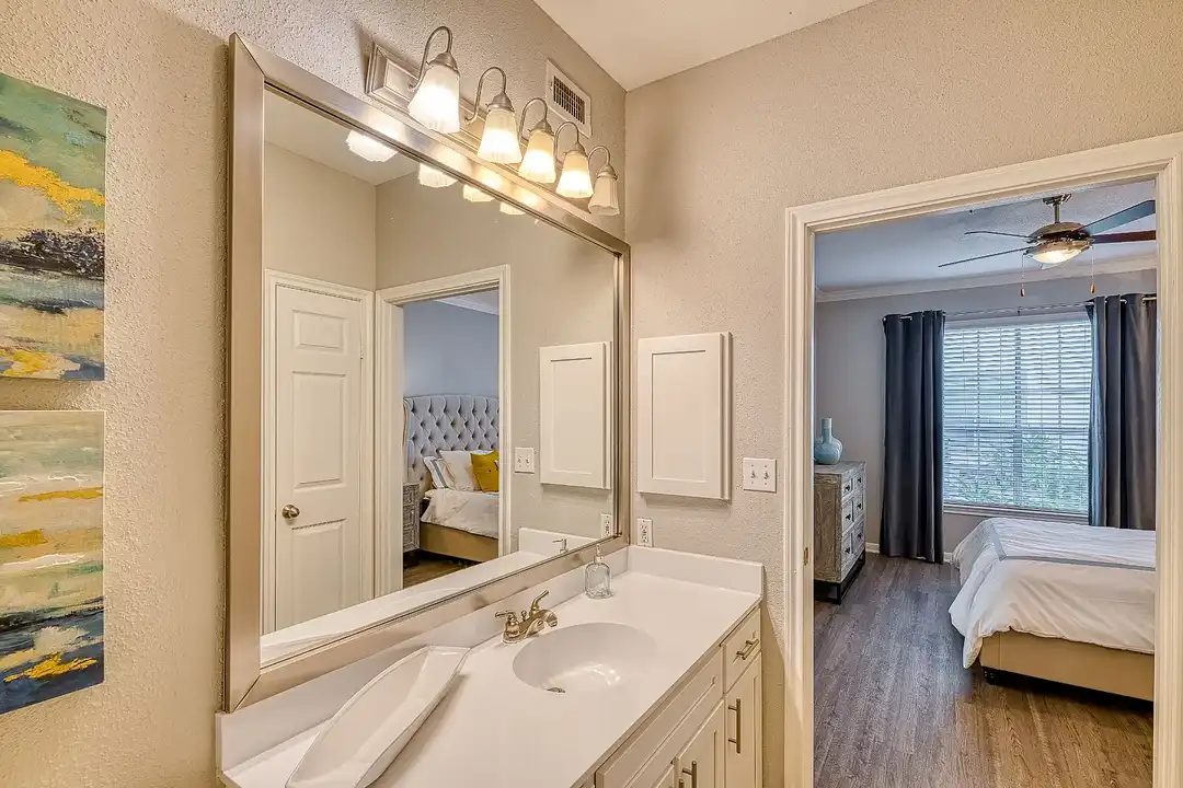 The Carlton - 3805 W Alabama St - Houston, TX | Rent.