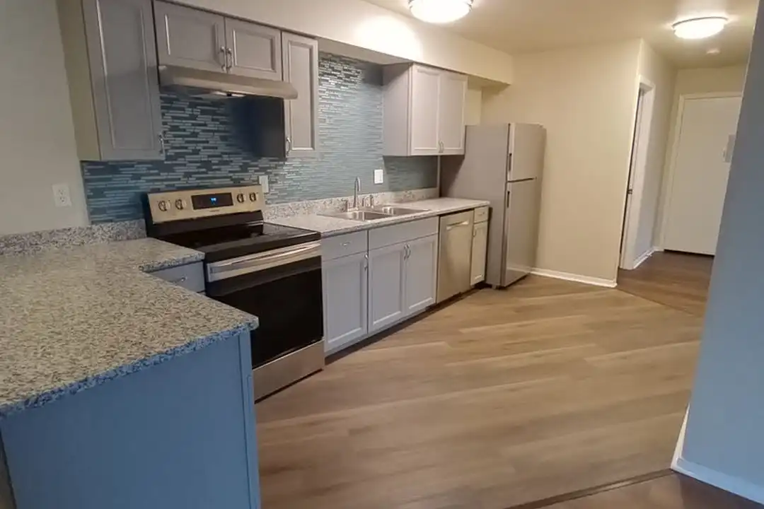 7572 Cherryvale N Blvd unit 307 - Cherry Valley, IL | Rent.