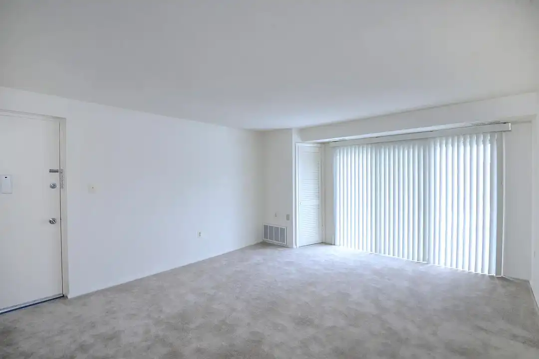 Cub Hill Apartments - 10 Springtowne Cir - Baltimore, MD | Rent.