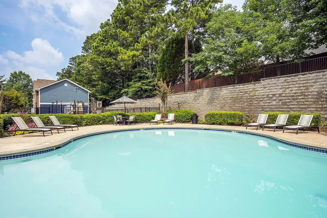 Alexander Crossing Apartments & Townhomes - 100 Alexander Xing ...