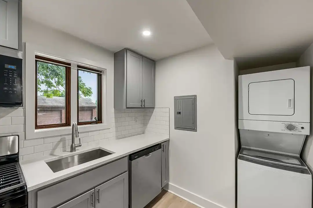 Drexelbrook Apartments - 4804 Drexelbrook Dr - Drexel Hill, PA | Rent.