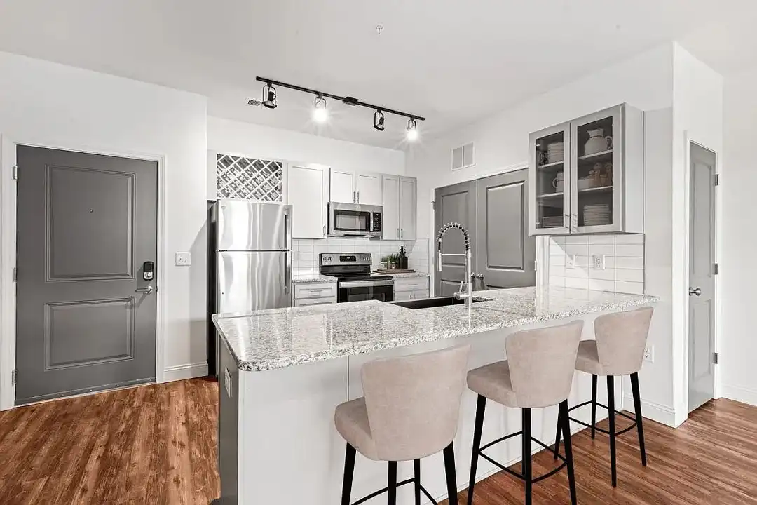 Comet Spartanburg - 121 Garner Rd - Spartanburg, SC | Rent.
