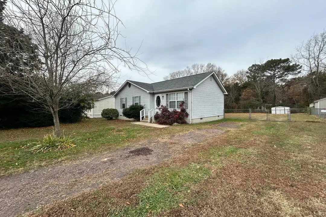 217 Mimosa Ave - Colonial Beach, VA | Rent.