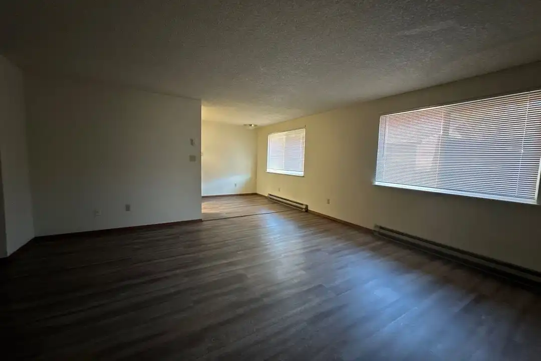 1331 Avalon St unit Apt #08 - Klamath Falls, OR | Rent.