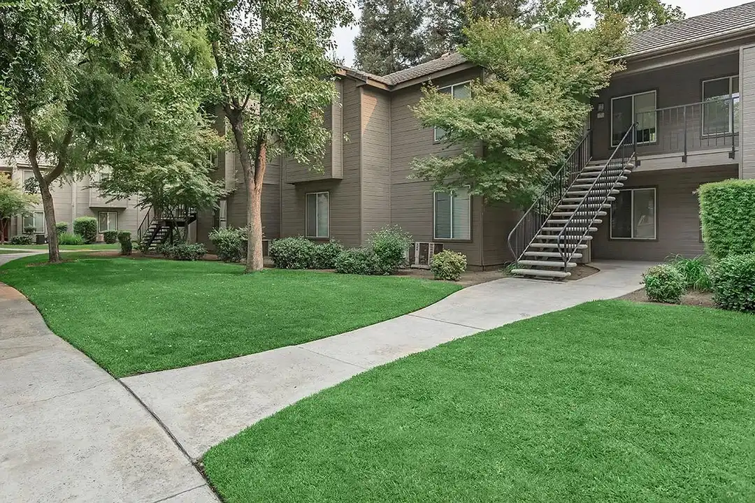 Sierra Ridge - 100 Fowler Ave - Clovis, CA | Rent.