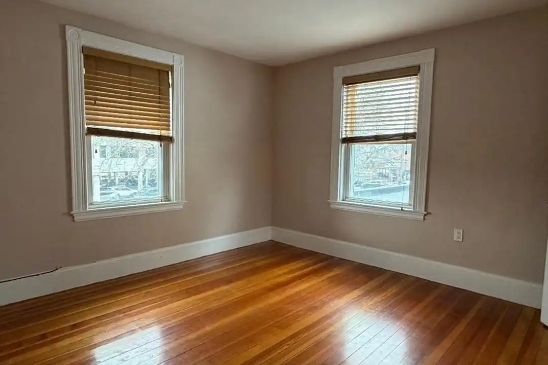10 Bigelow St unit 2 - Quincy, MA | Rent.