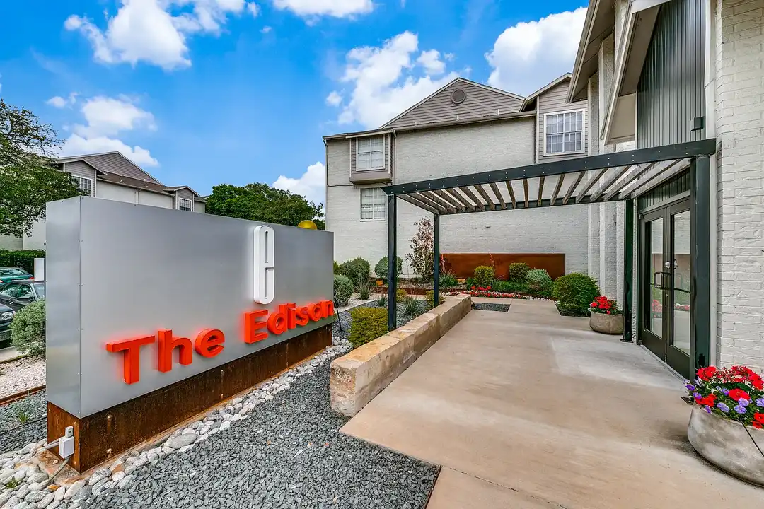 The Edison - Dallas, TX - 9959 Adleta Blvd - Dallas, TX | Rent.