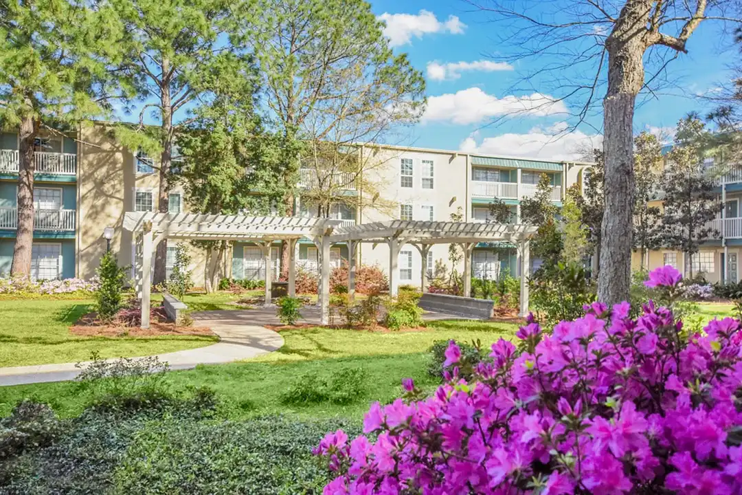 Severn Pointe - 2301 Severn Ave - Metairie, LA | Rent.