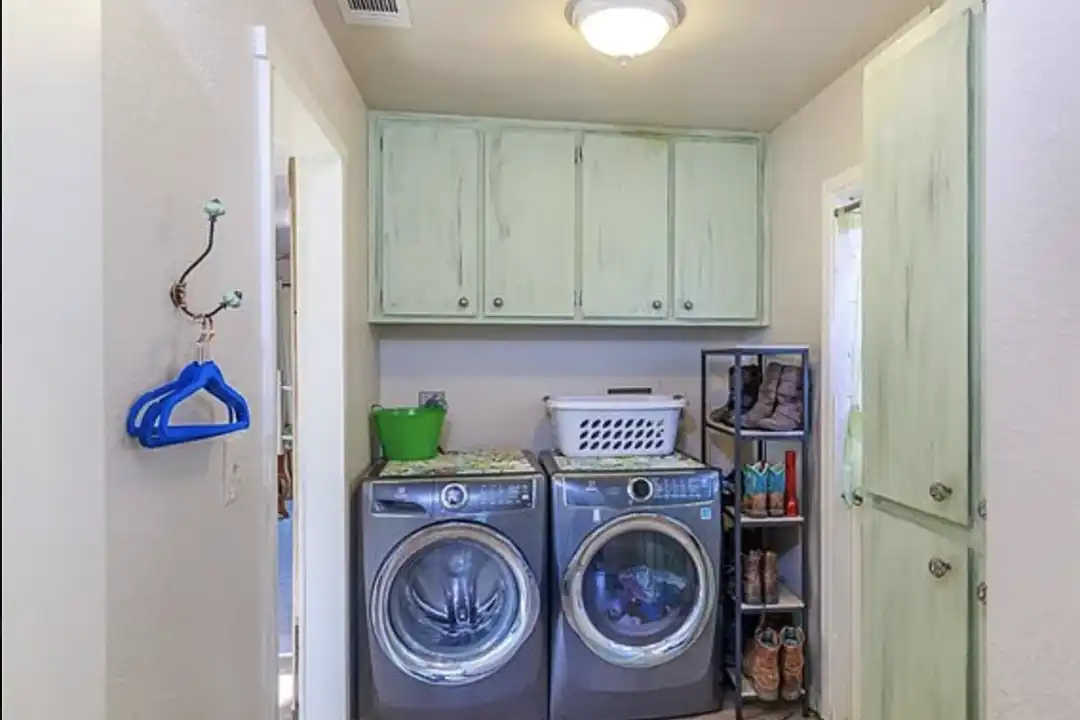 3529 Hilltop Dr - Mariposa, CA | Rent.
