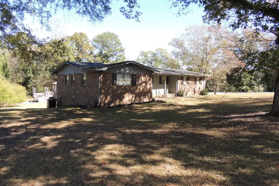 2590 Lake Capri Rd NW - Conyers, GA | Rent.