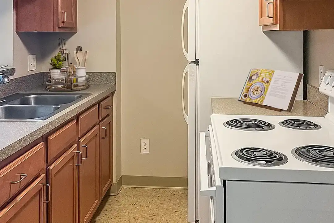 Nazareth Towers Senior Apartments - 62+ - 300 E Rich St - Columbus, OH ...