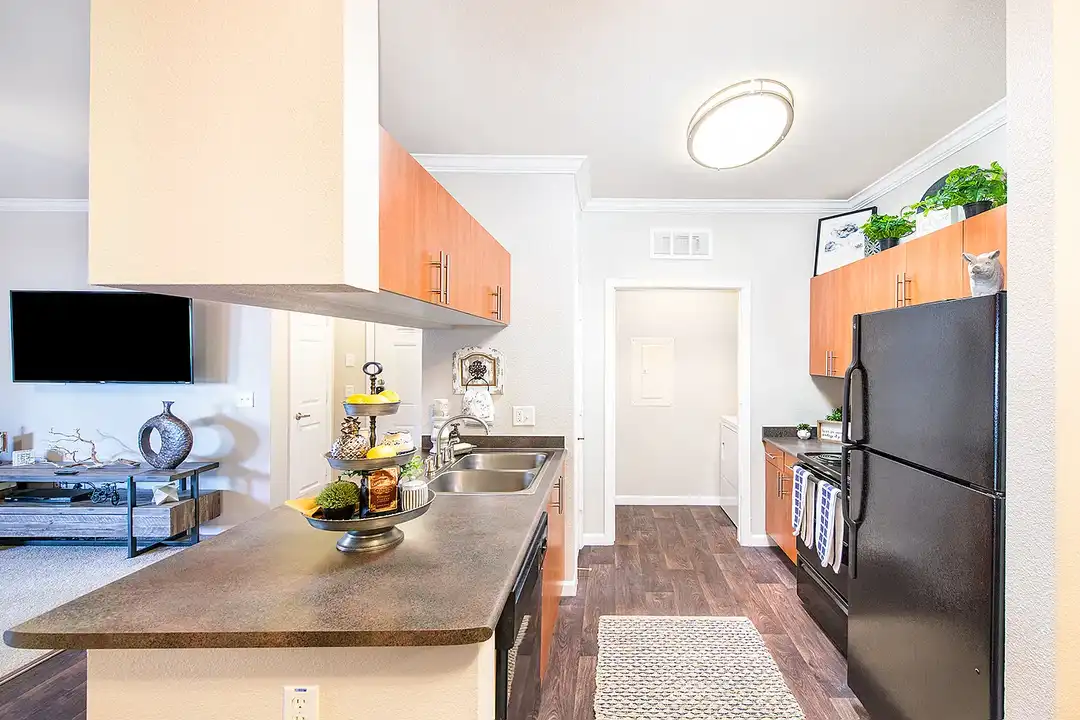 MAA Foothills - 32615 N Valley Pkwy - Phoenix, AZ | Rent.