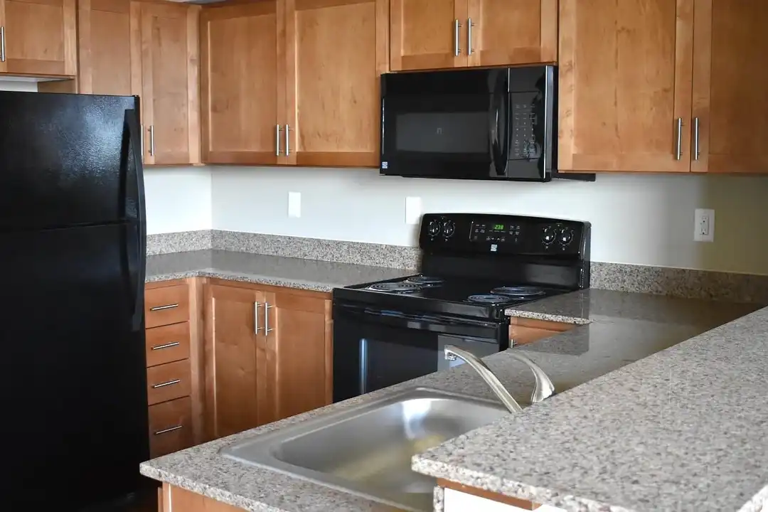 Quinten Tower - 1950 NE Everett St - Portland, OR | Rent.