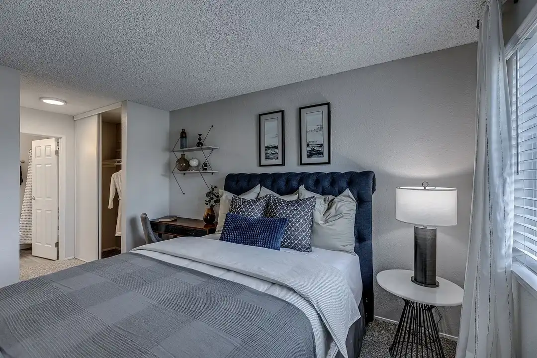 The Berkshire - 1300 S Eagle Ridge Dr - Renton, WA | Rent.