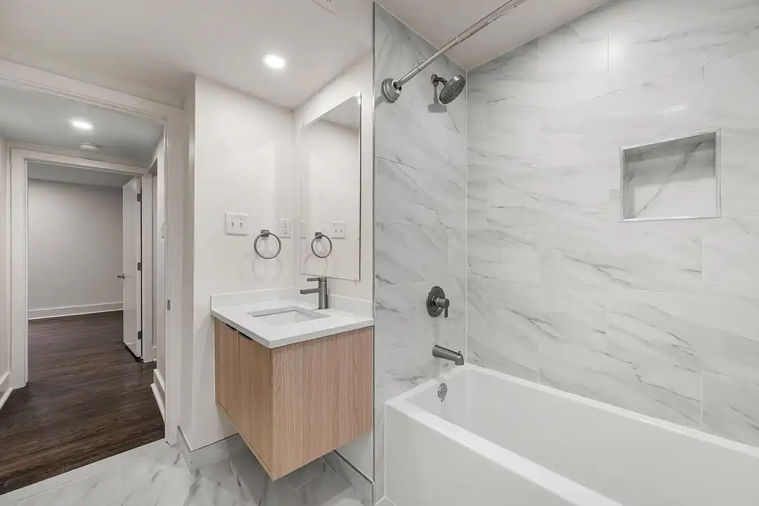 Drexelbrook Apartments - 4804 Drexelbrook Dr - Drexel Hill, PA | Rent.