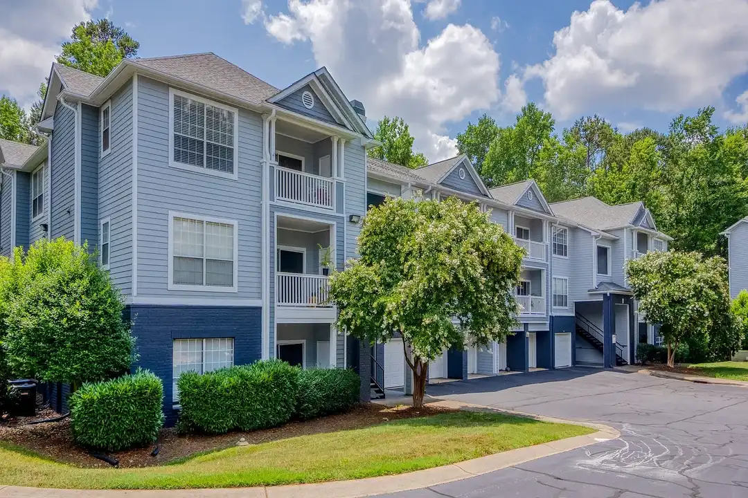 Windsor Addison Park - 6225 Hackberry Creek Trl - Charlotte, NC | Rent.