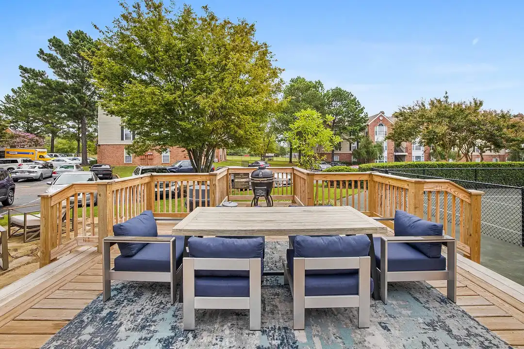 Stonebridge Crossing Apartments - 9135 Morning Ridge Rd - Cordova, TN ...