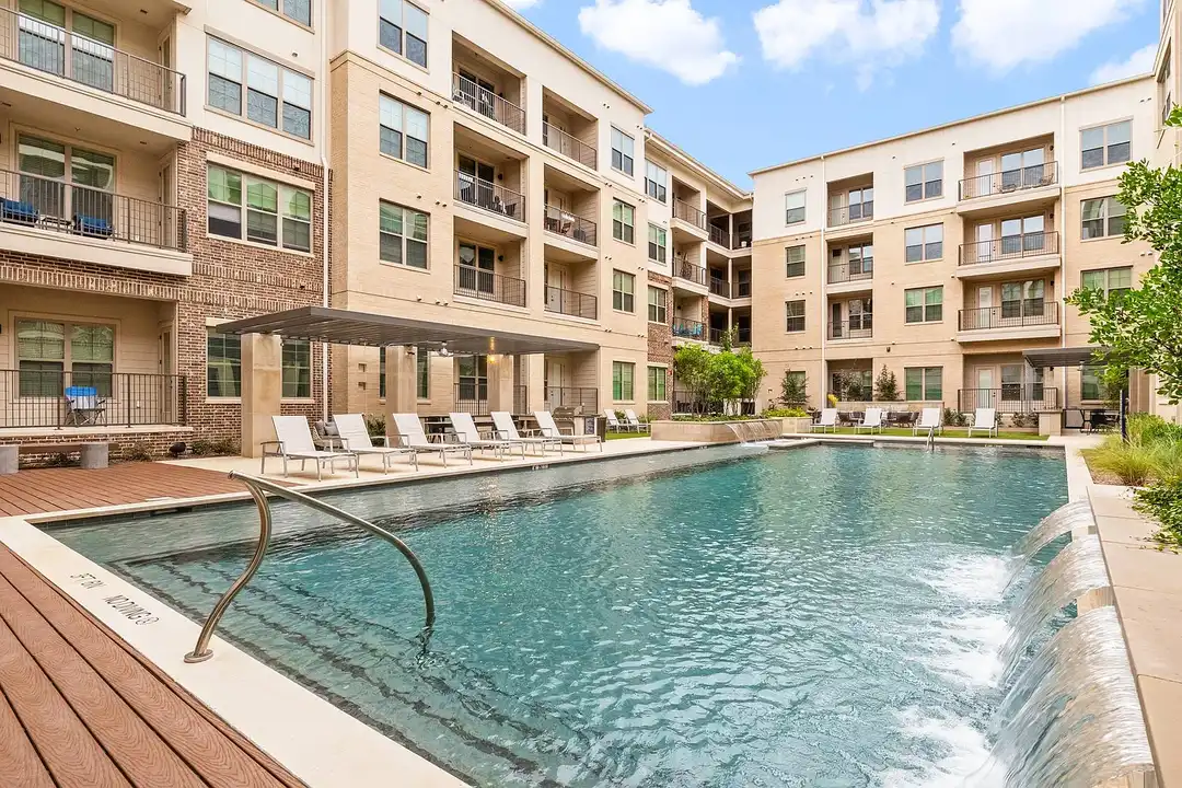 Addison Grove - 4150 Belt Line Rd - Addison, TX | Rent.