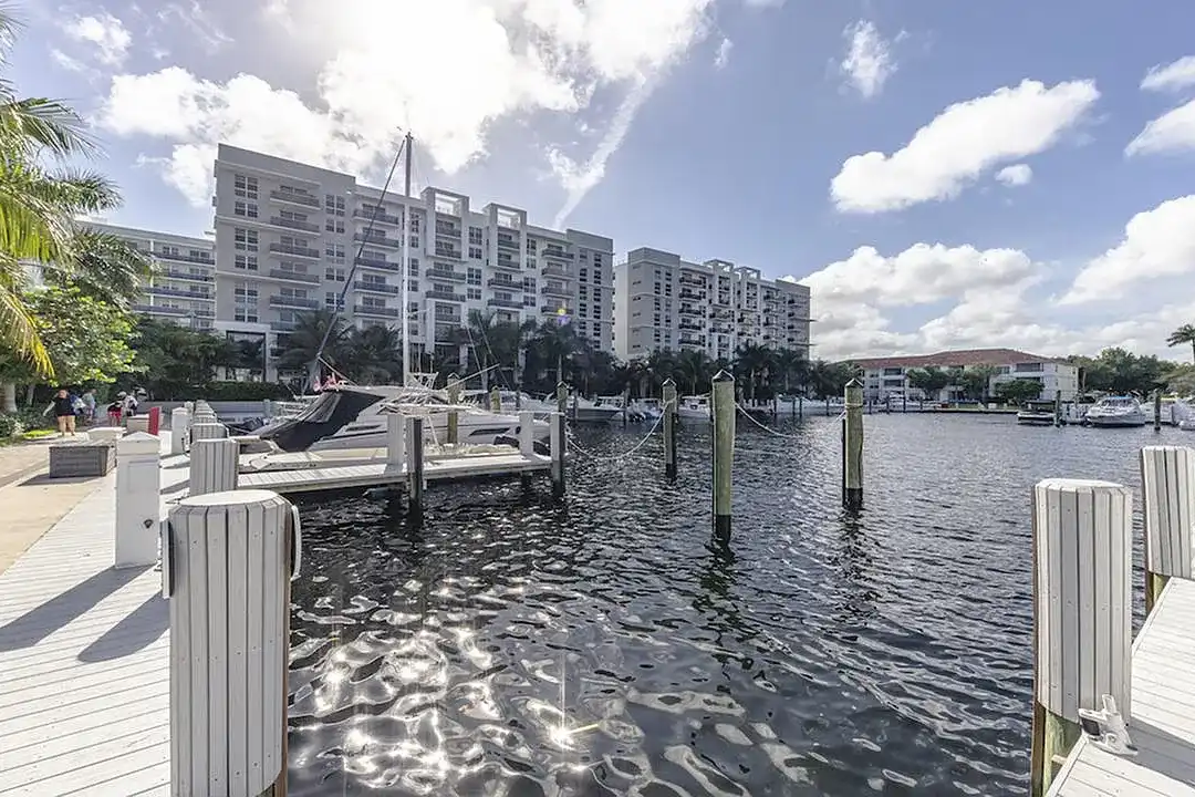Emera Port Royale - 3333 Port Royale Dr S - Fort Lauderdale, FL | Rent.