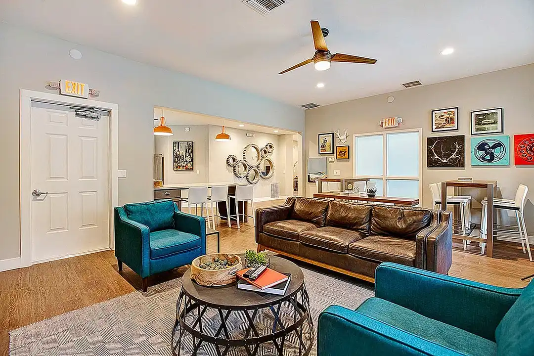 Scott Mountain - 7828 SE Aspen Summit Dr - Portland, OR | Rent.