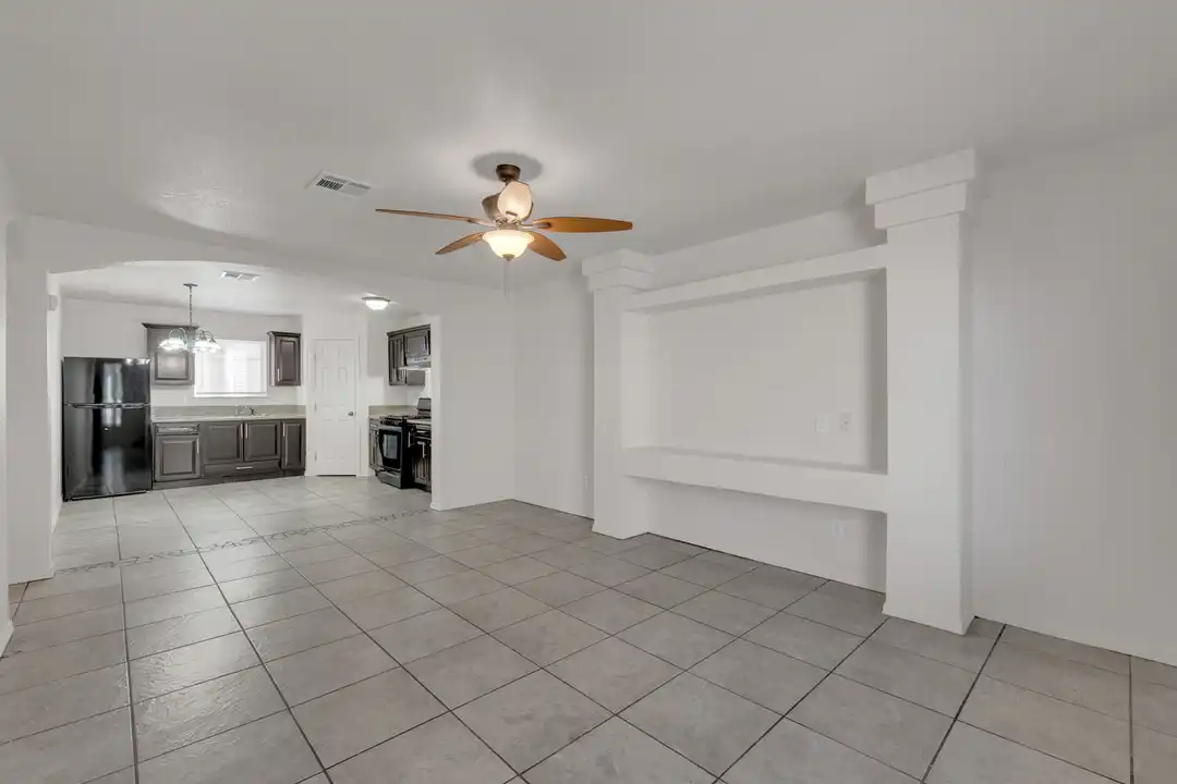 9277 Leonardo Ave unit B - El Paso, TX | Rent.