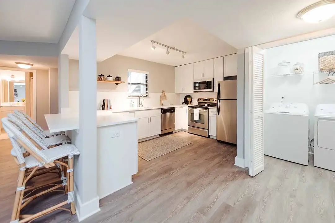 Mallard Crossing at St. Matthews - 400 Mallard Creek Rd - Louisville ...